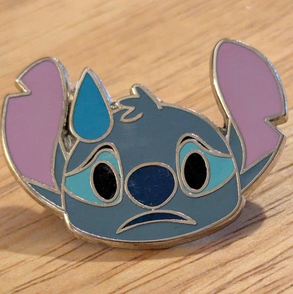 Disney | Other | Lilo Stitch Nervous Emoji Blitz Booster Disney Pin ...
